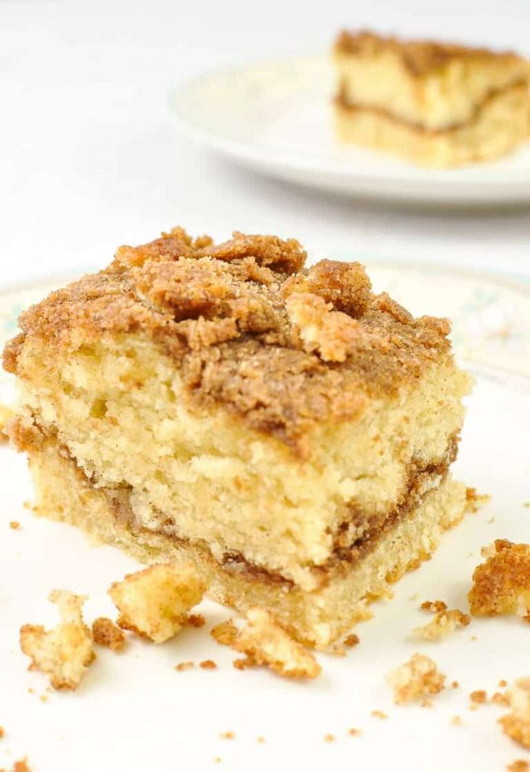 Best Streusel Cinnamon Coffee Cake Recipe (Easy and Moist)